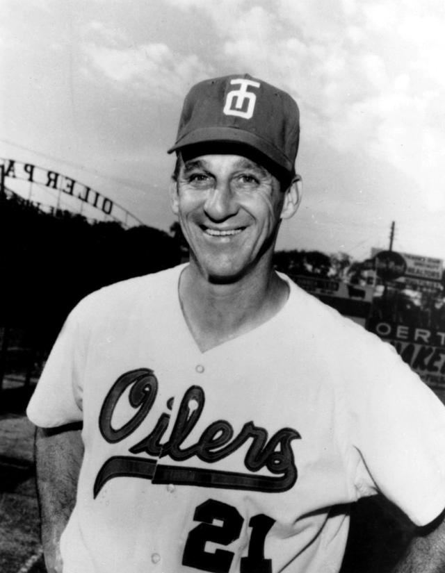 Sports Throwback Thursday: Longtime Oklahoma resident Warren Spahn ...