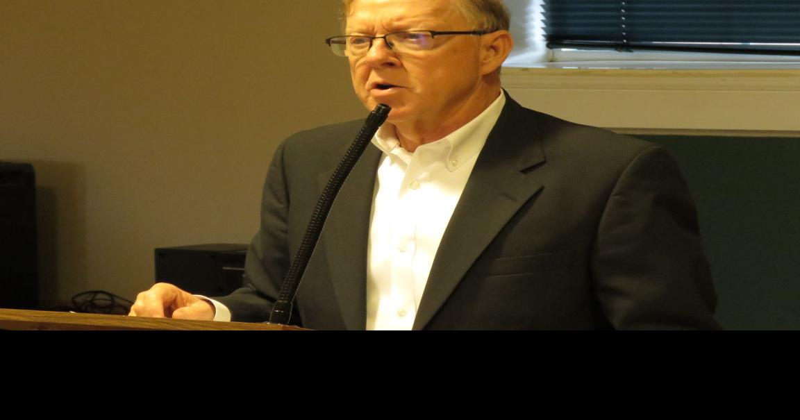 Rep Earl Sears talks House budget at Chamber luncheon