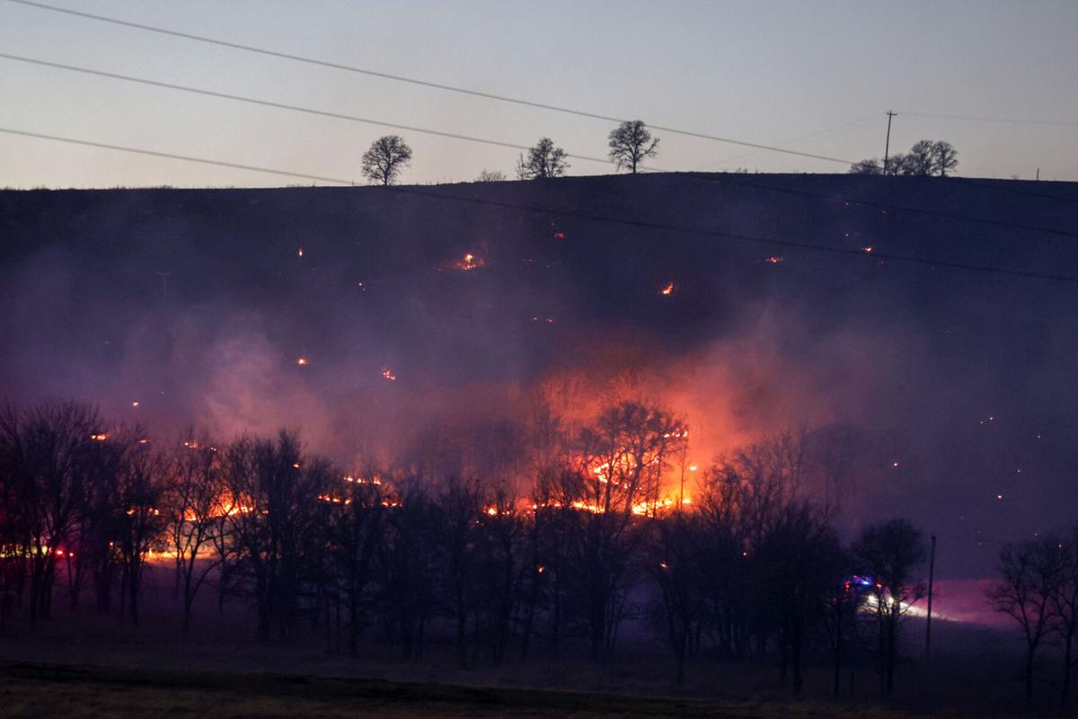 Oklahoma wildfires: 1,400 acres burned in Ochelata area