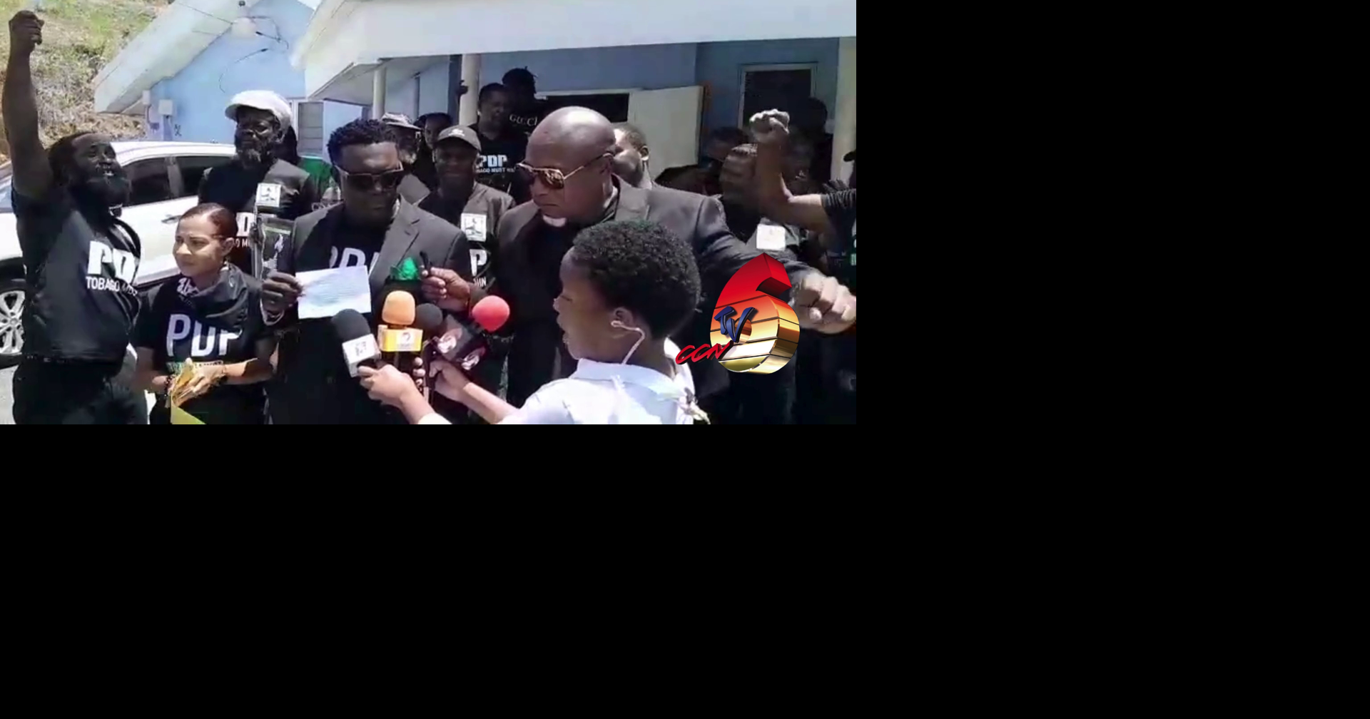 PDP CANDIDATES IN TOBAGO FILE NOMINATION PAPERS | News | tv6tnt.com