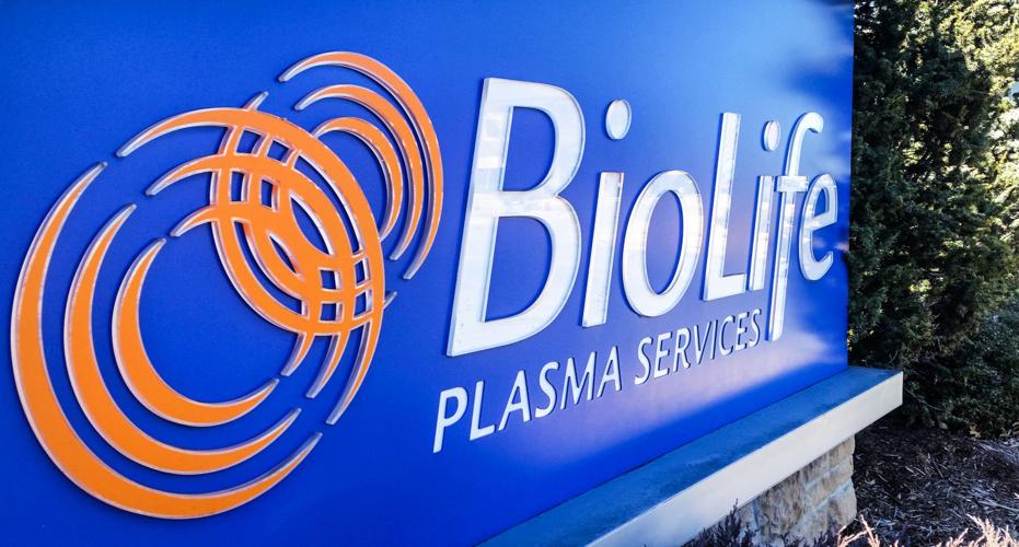 Students Give Plasma for Money | The Companion | uatrav.com