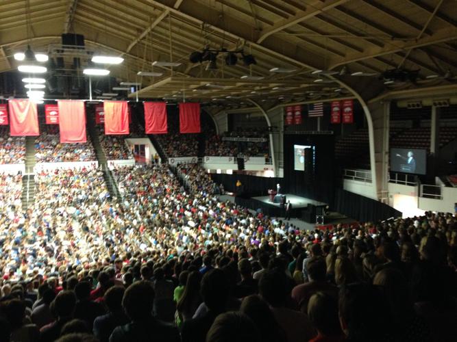 Bill Nye Challenges 7,500 Fans to 'Change the World' | News | uatrav.com