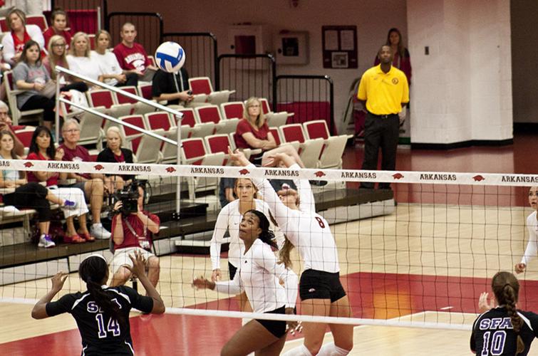 Razorback Volleyball V. SFA | Sports | uatrav.com