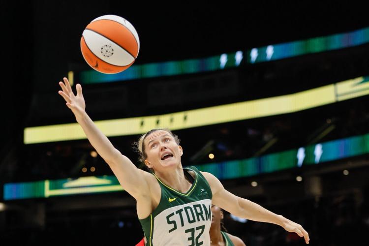 Sami Whitcomb signs with Mercury after two stints, 6 seasons with Storm ...