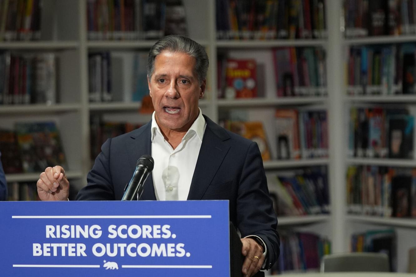Los Angeles schools superintendent resigns after FBI search and months ...