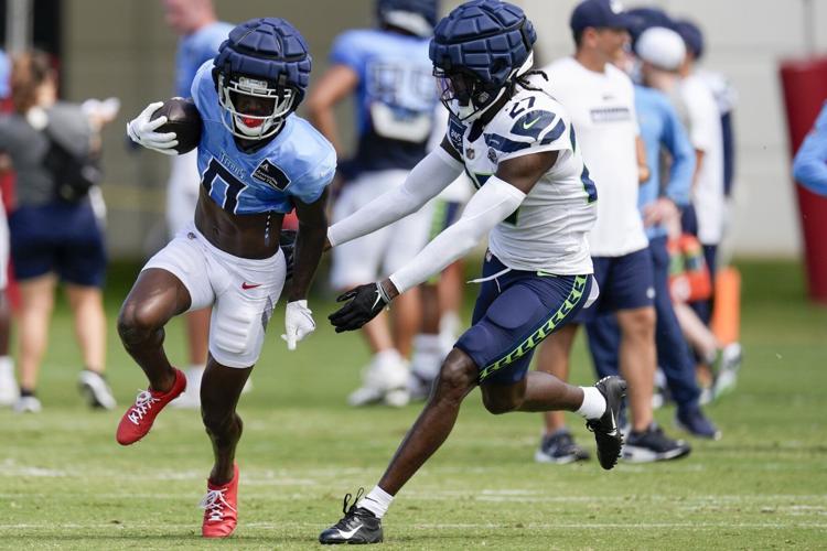 Seahawks keep emotions in check during reunion with Titans’ Jamal Adams ...