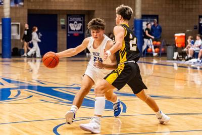 Wa-Hi boys basketball team's season ends with double overtime loss to ...