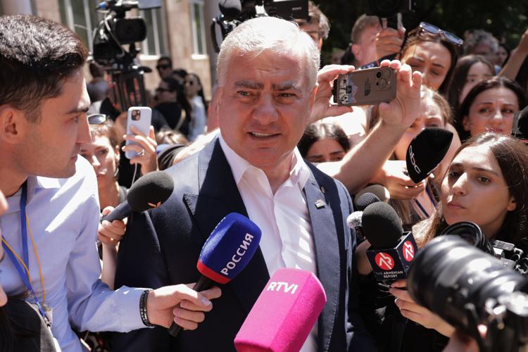 Armenians go to the polls under Russian pressure aimed at preventing a ...