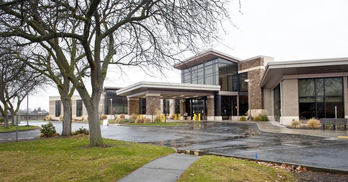 Drive-through screening for COVID-19 offered at Fast Track Clinic ...