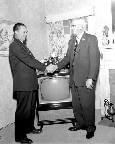 Community history becomes part of family picture | Local Columnists ...