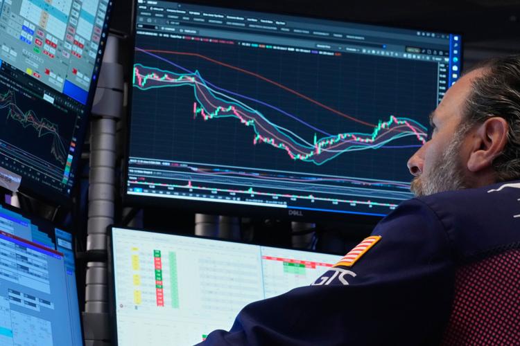 Most US stocks rise, but drops for tech keep Wall Street in check ...