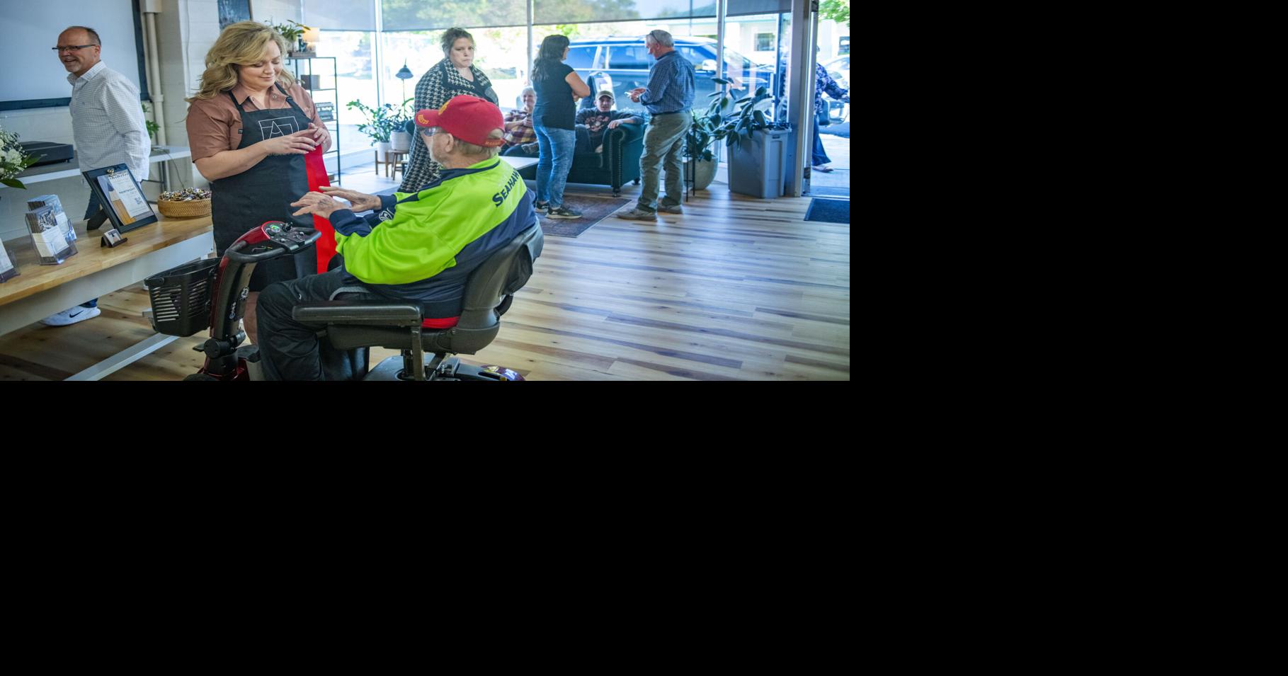 Chloe Congleton unveils new Enable Art studio in College Place ...