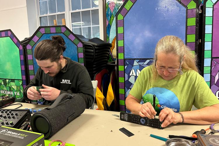 Broken speaker? Finicky zipper? Anticonsumerist Repair Cafes urge you ...