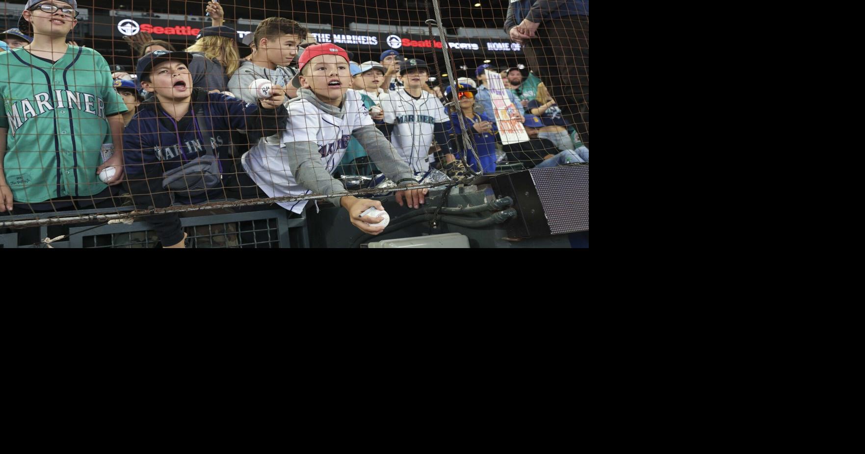 Ichiro, Colt Emerson highlight Mariners scrimmage before ALDS ...