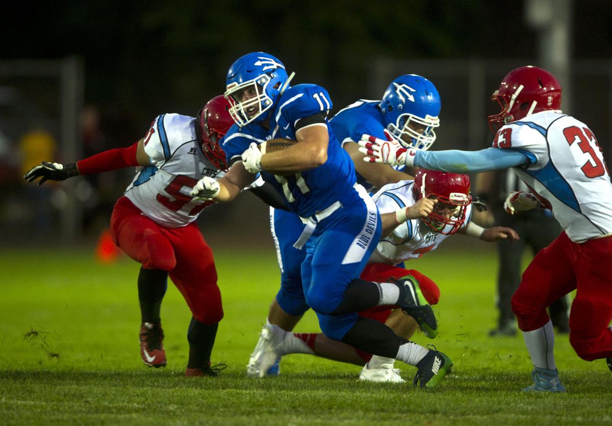 WAHI vs Eastmont Football | Photos Video | union-bulletin.com