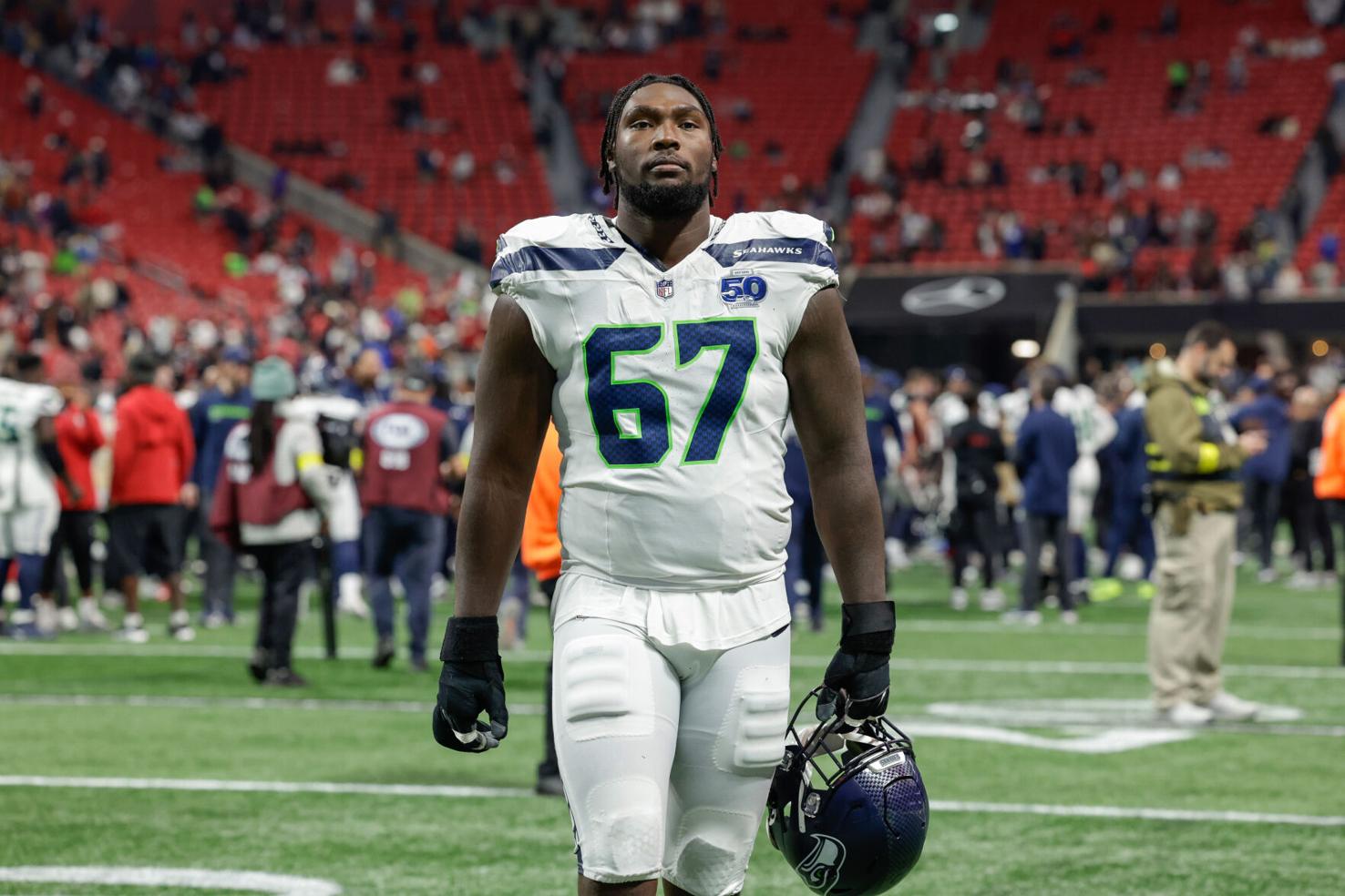 Seahawks sign LT Charles Cross to 4-year extension. He's expected to ...