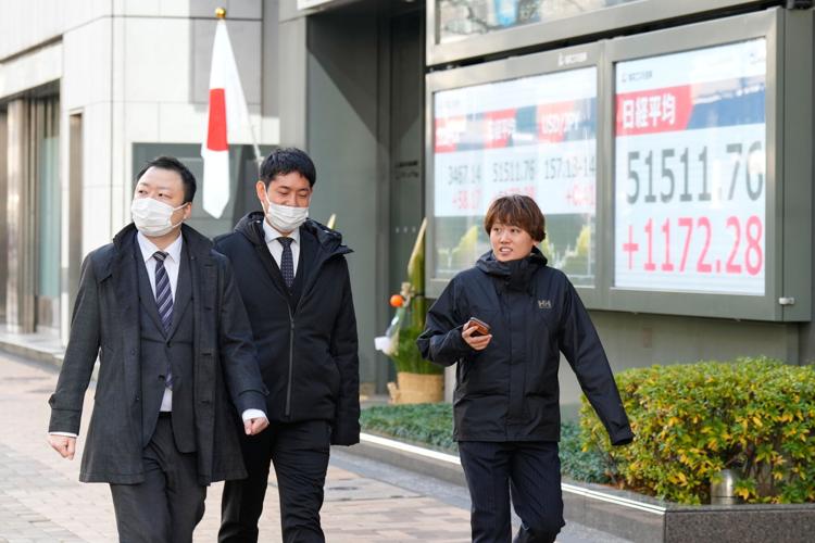 Wall Street reaches more records on gains by Big Tech | World | union ...