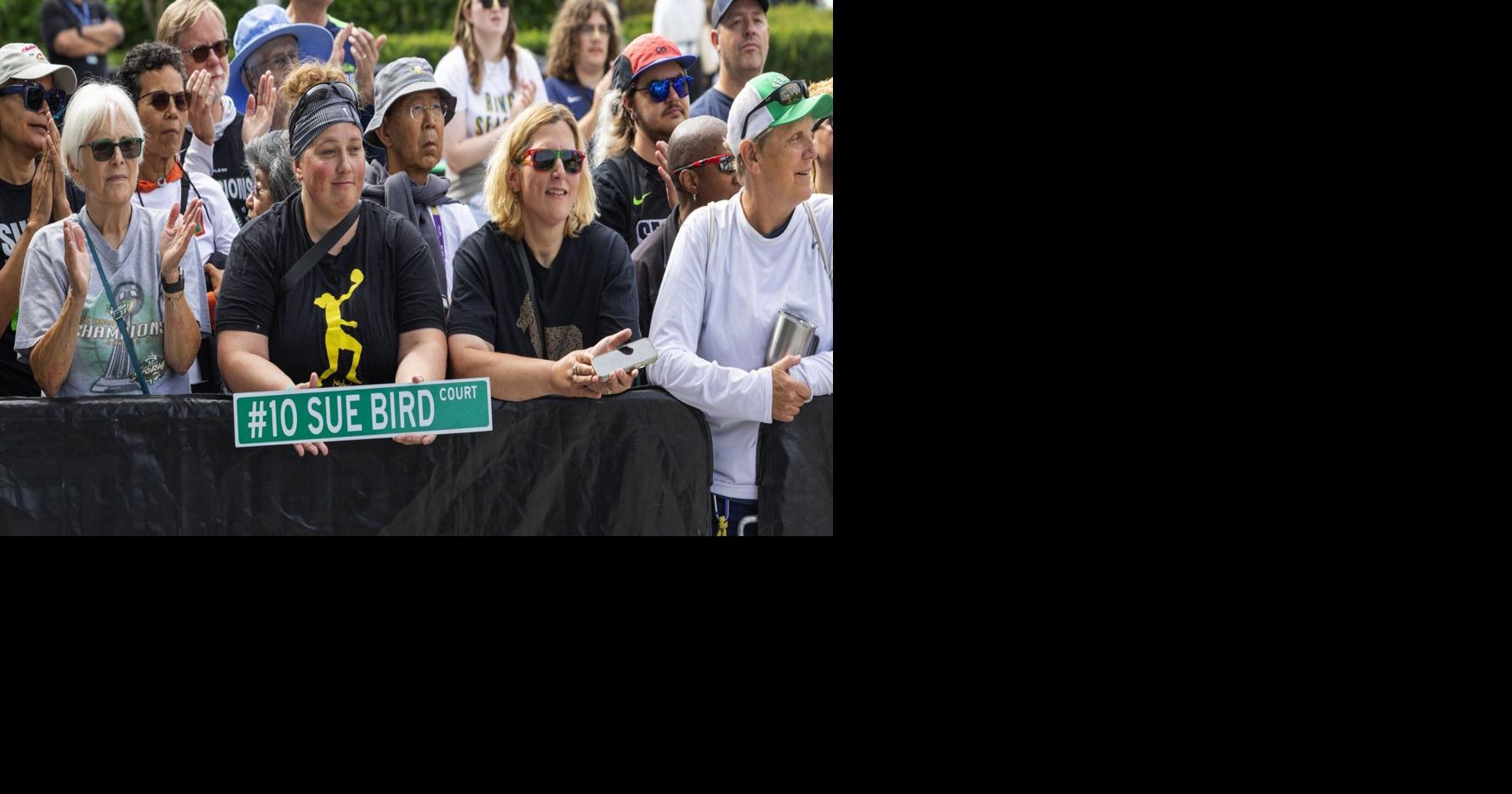At Sue Bird’s statue unveiling, fans celebrate the monumental moment ...