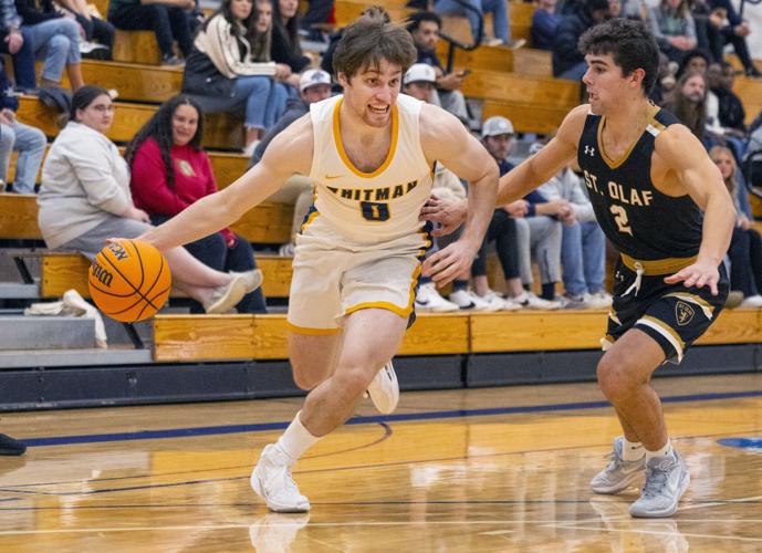 Whitman College's men's basketball team opens season victorious ...