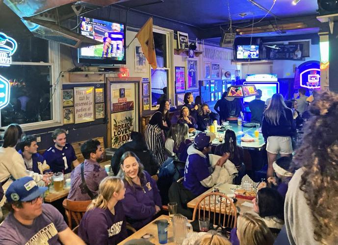 Husky fans go wild in Seattle over UW’s Sugar Bowl win | University Of ...
