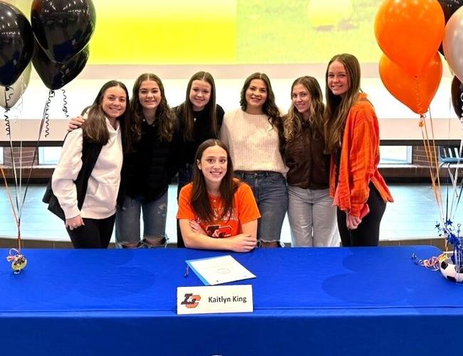 Walla Walla High School's Kaitlyn King to play soccer at Lewis & Clark ...