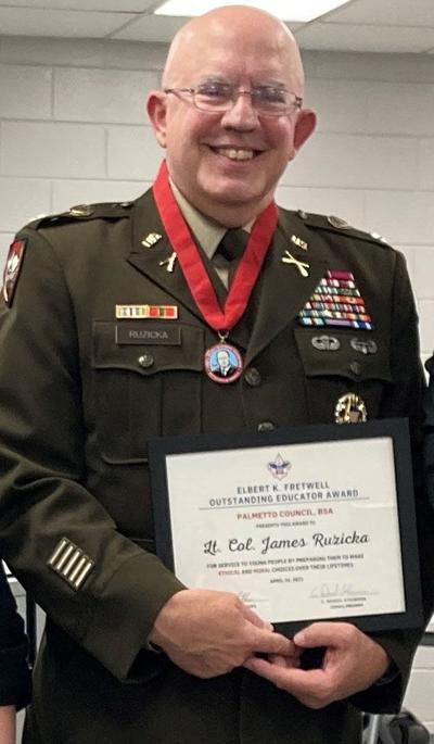 Former Walla Wallan honored with outstanding educator award | Local ...