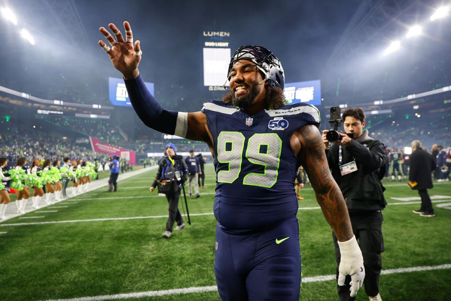 How Seahawks GM John Schneider scored again with in-season trades ...