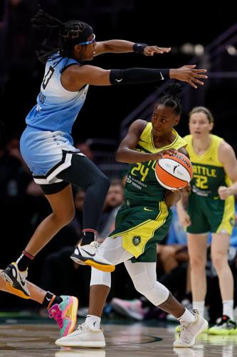 Photos: Seattle Storm take on Chicago Sky | Storm | union-bulletin.com