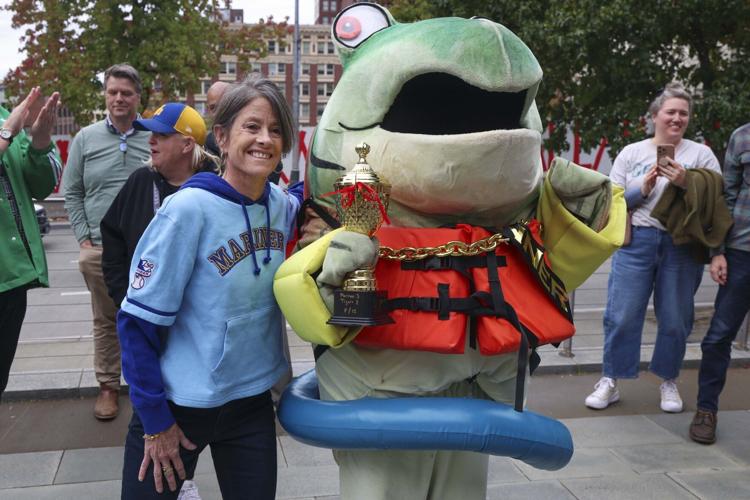 mariners mascot fish