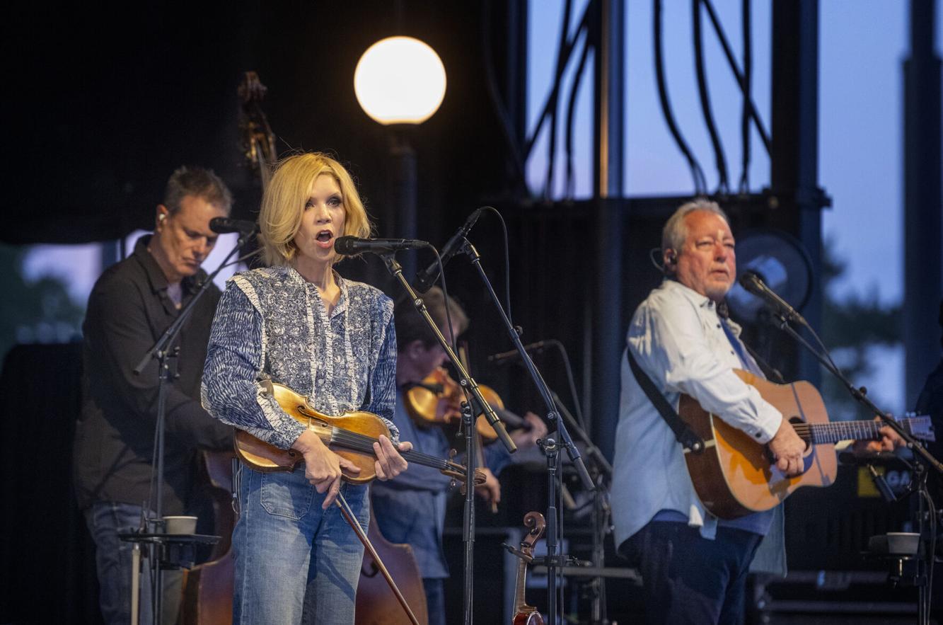 Alison Krauss and Union Station perform at Wine Country Amphitheater ...