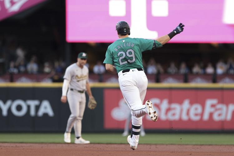 Mariners muster only three hits in 8-1 loss to A’s | Mariners | union-bulletin.com