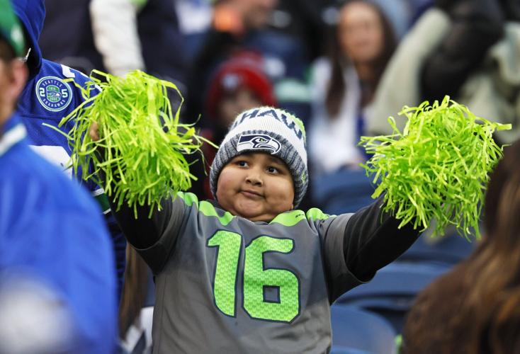 Seahawks fans bring nearly a decade of anticipation to playoff matchup ...