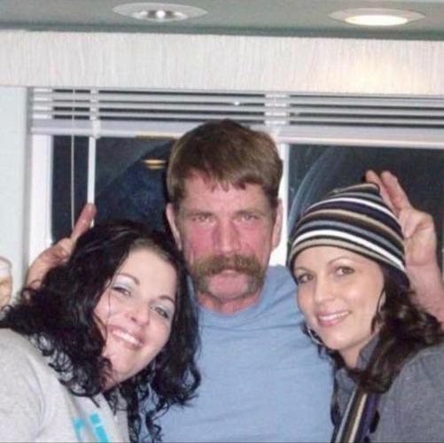 Rob Carter's family determined despite Milton-Freewater murder suspect ...