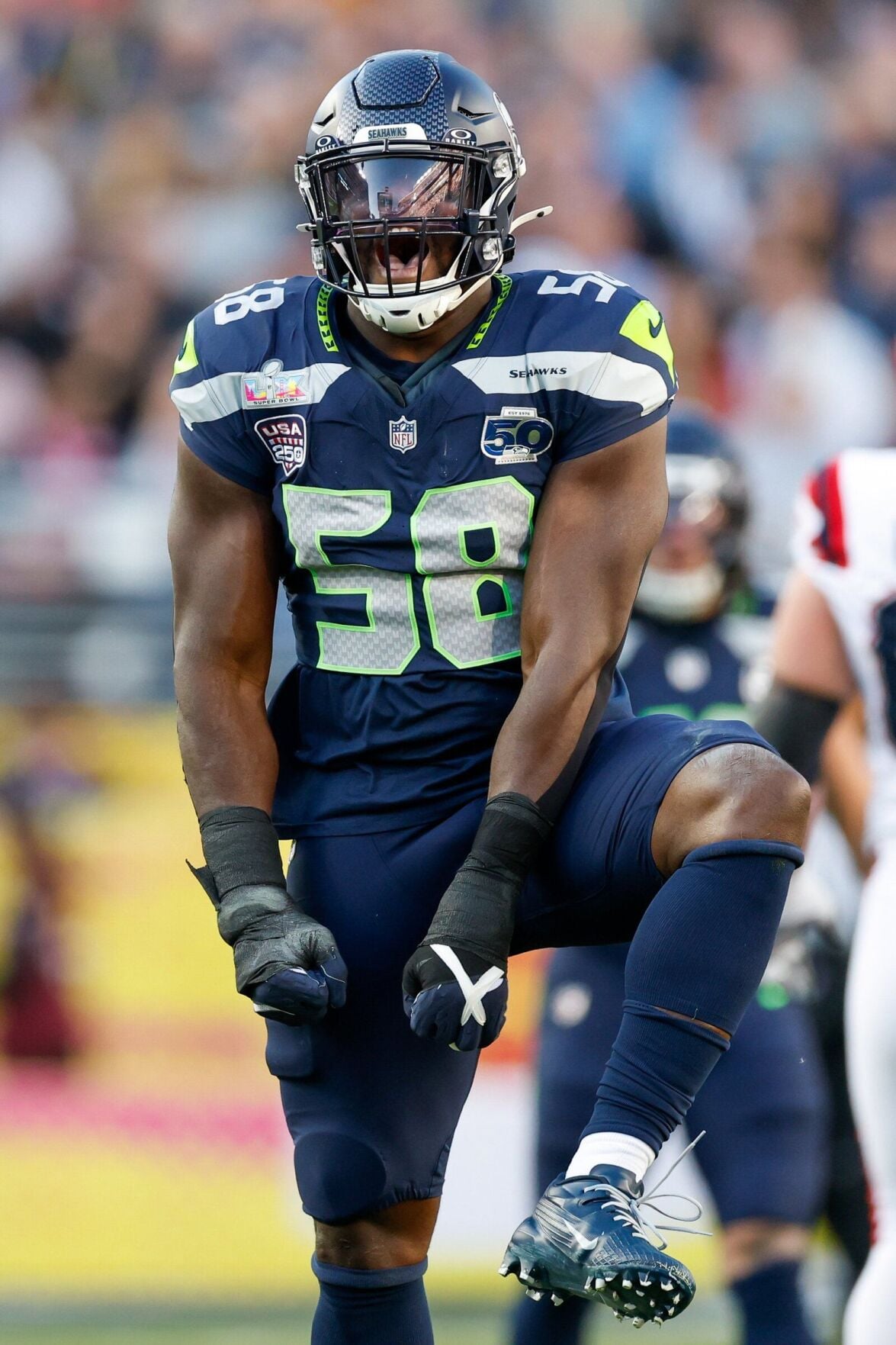 Seahawks agree to three-year extension with edge rusher Derick Hall ...