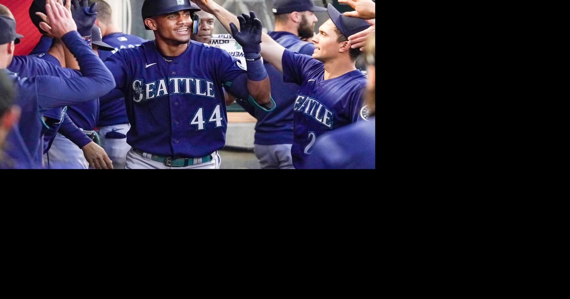 Meetings? A melee? Pitching? Answers vary on how hot Mariners made a ...