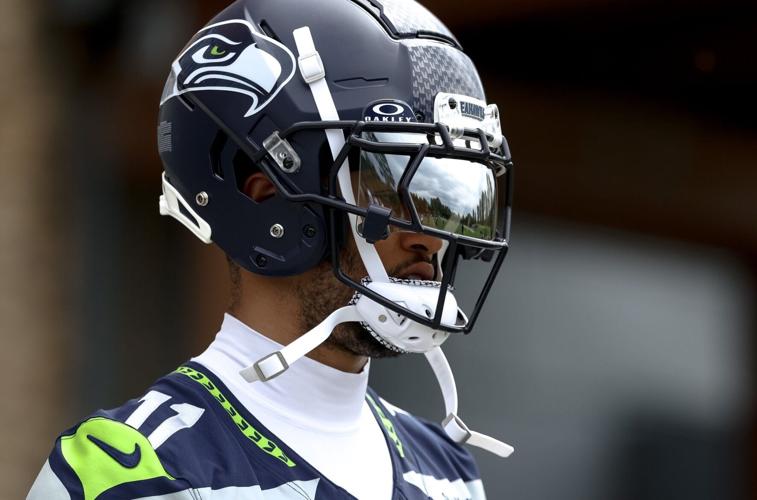 Seahawks’ Derick Hall takes sure thing to stay in ‘special’ place ...