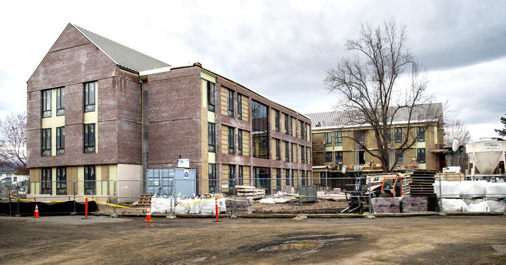 New residence hall, dining commons take shape at Whitman College ...