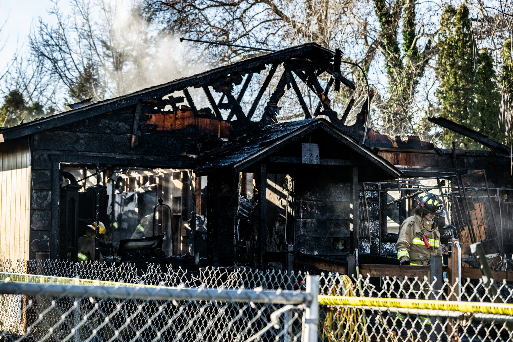 2 residents hurt in early morning fire in College Place | Local | union ...