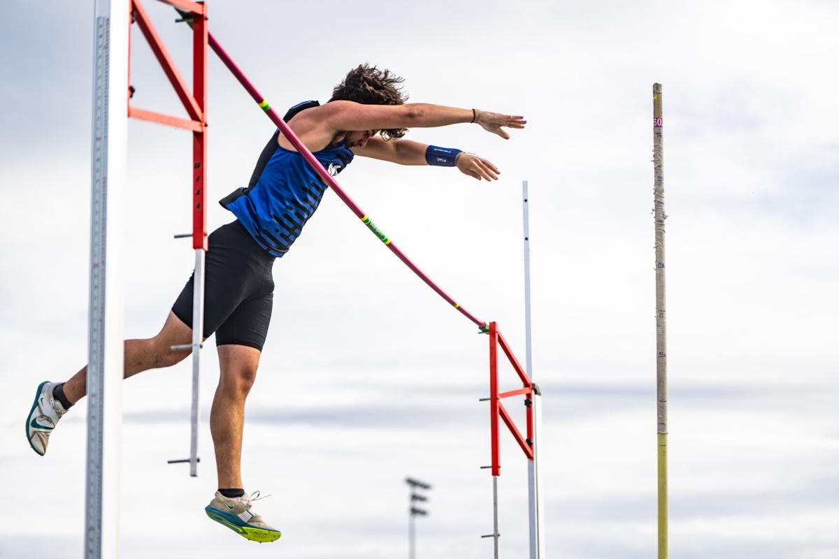 PHOTOS: Scenes from Wa-Hi's Walla Walla March Madness track and field ...