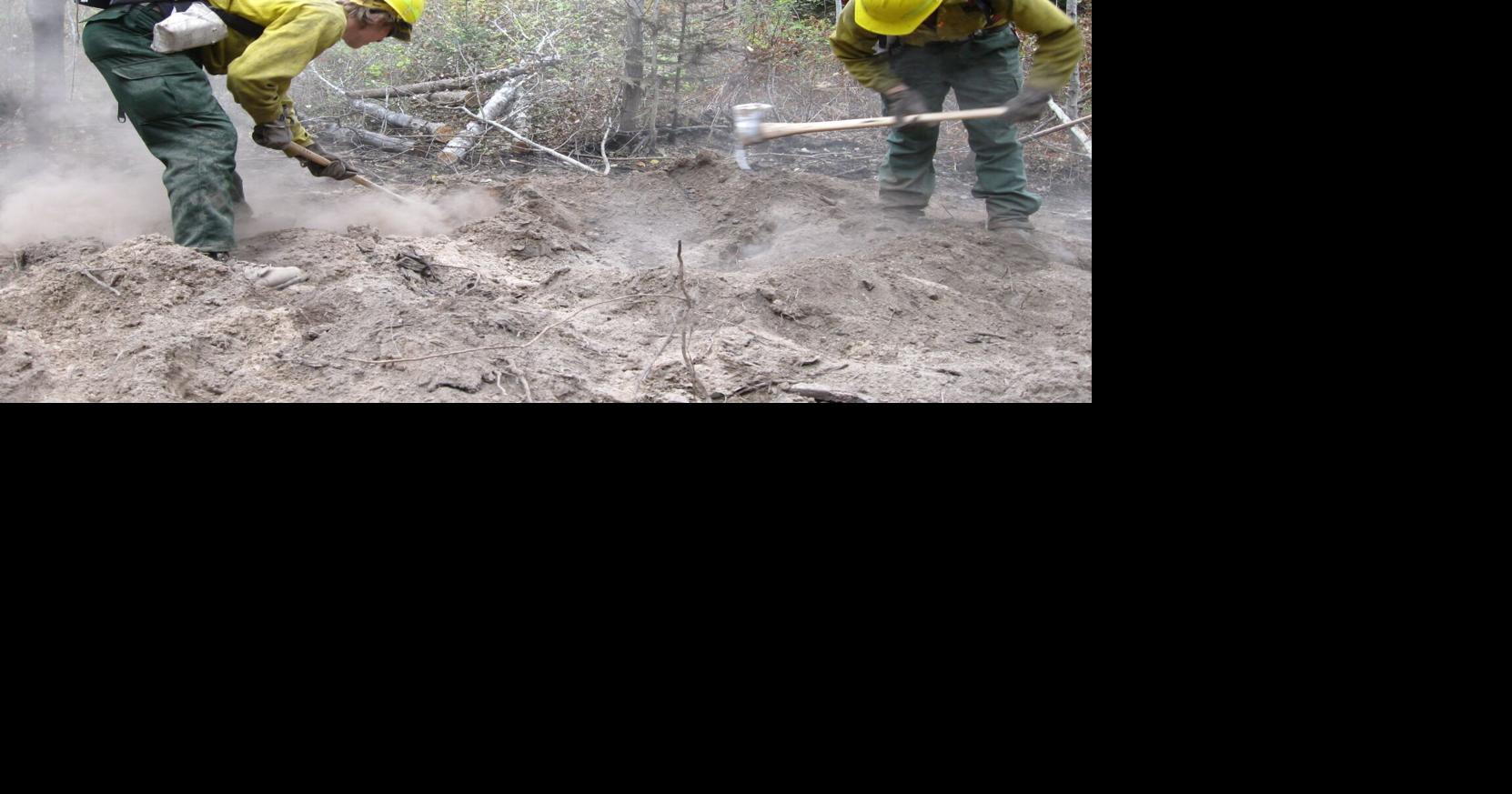 Green Ridge Fire continues to slowly burn, 40,416 acres claimed after ...