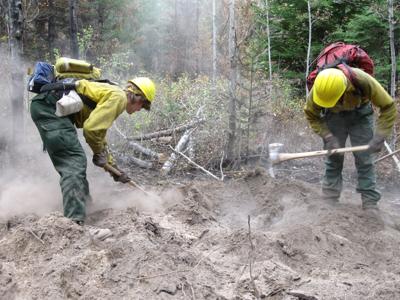 Green Ridge Fire continues to slowly burn, 40,416 acres claimed after ...