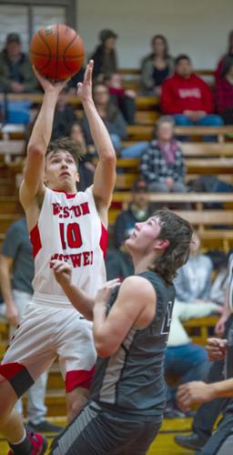 Weston-McEwen High School's boys basketball team crushes Irrigon | High ...
