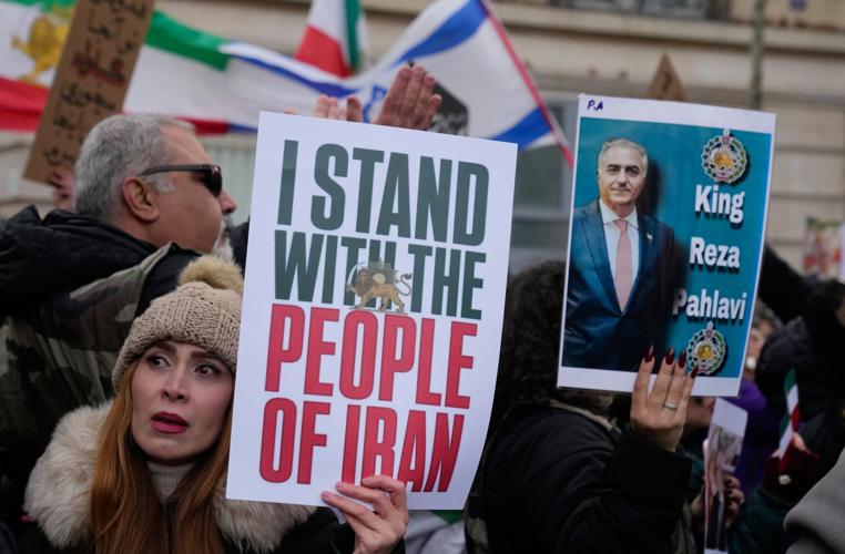 People rally around the world in support of protests in Iran, in photos ...
