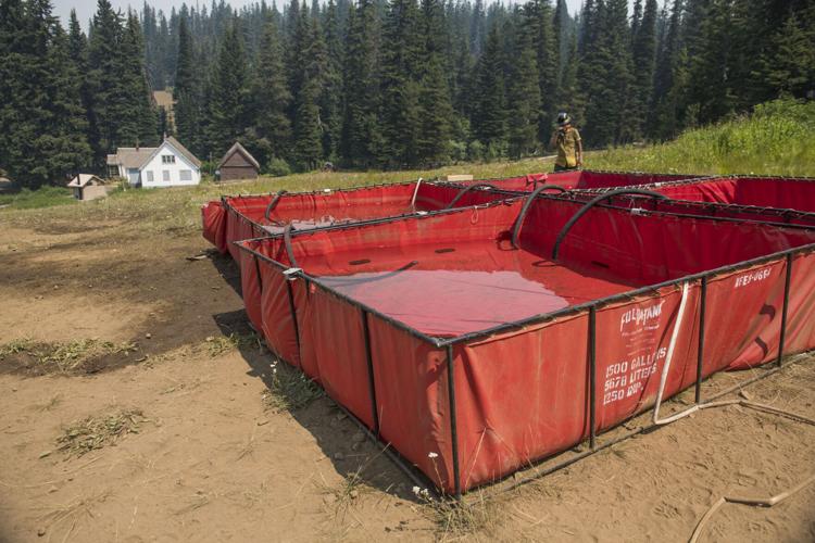 Elbow Creek and Green Ridge fires burn close to 30,000 acres | Wildfire ...