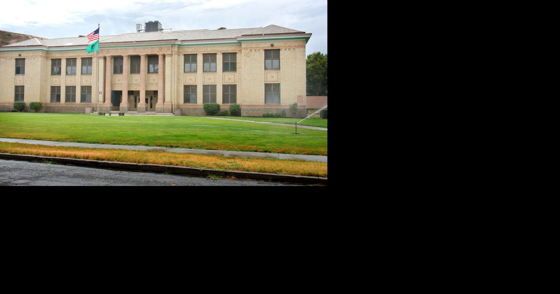 Dayton middle and high school students back to distance learning after ...