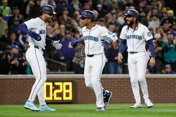 Photos: Mariners vs. Reds | Mariners | union-bulletin.com