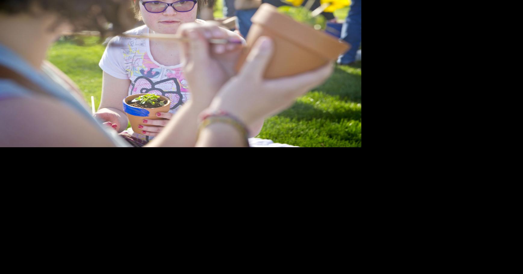 Groups tackle dearth of activities for older developmentally-disabled ...