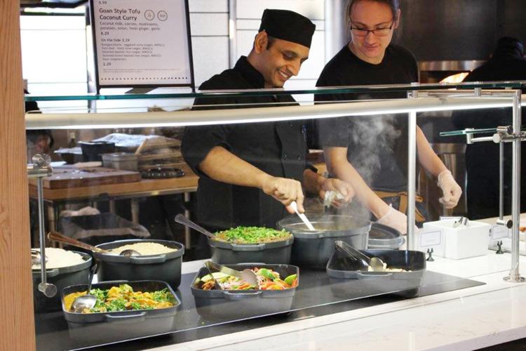 Recent campus tour draws big crowd | Valley Scene | union-bulletin.com