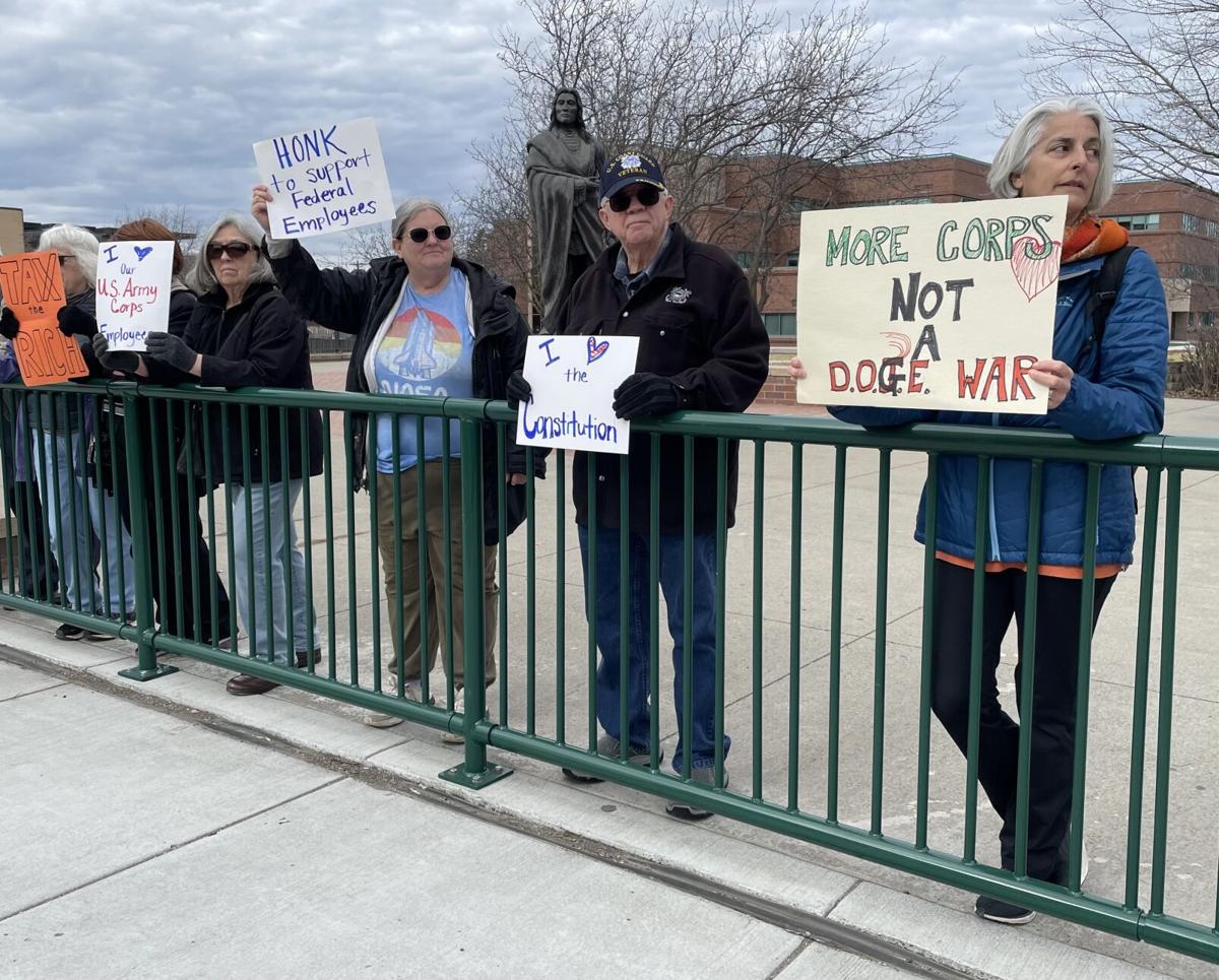 Walla Walla residents gather at USACE, Whitman Mission to protest ...