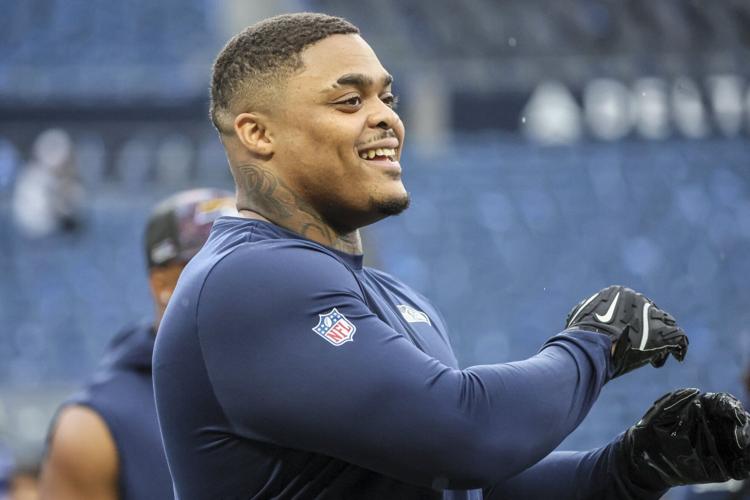 Seahawks’ Byron Murphy II thriving at nose tackle in sophomore season ...